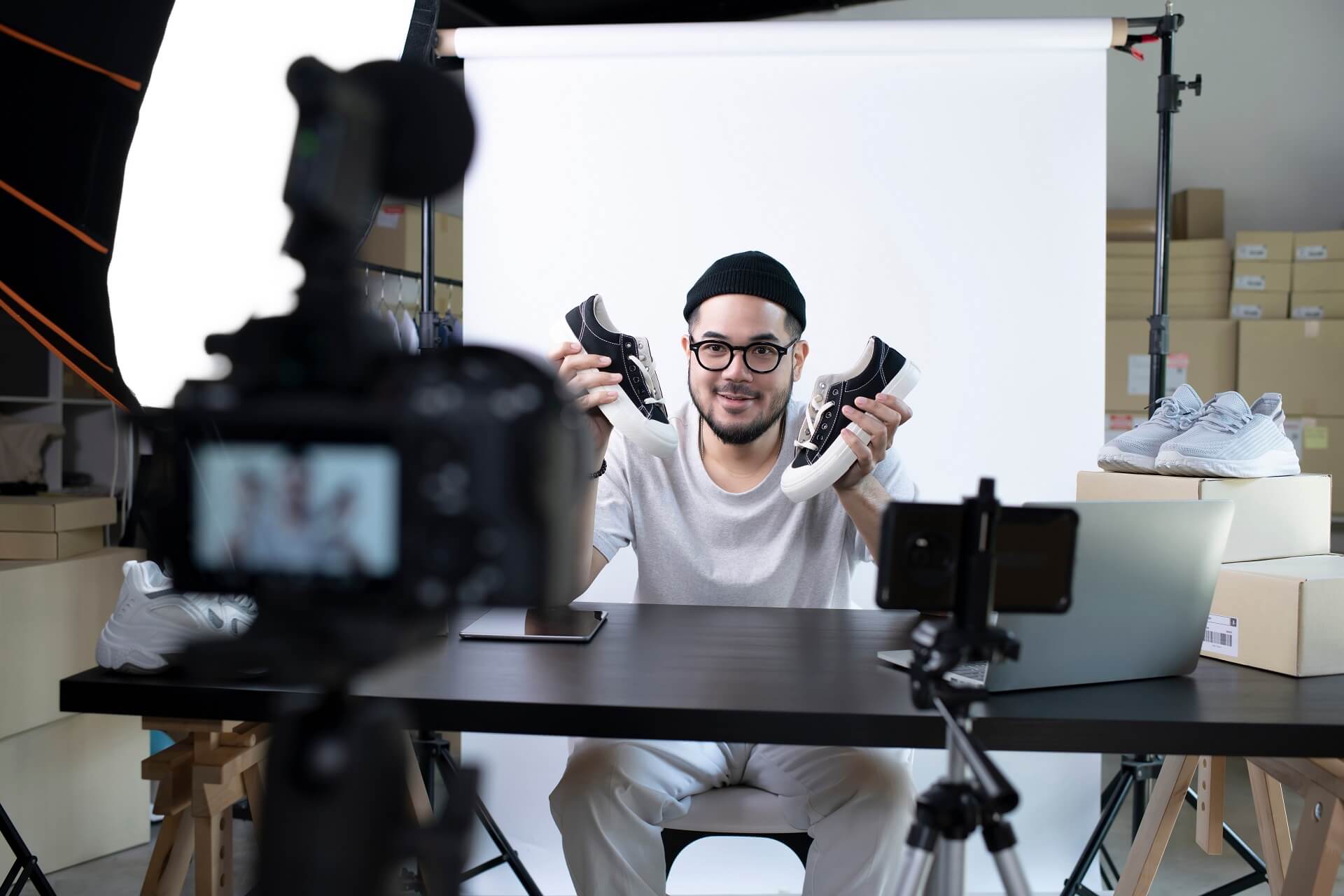 Tiếp thị bằng influencer: Từ 'quân át chủ bài' đến một mảnh ghép trong ...